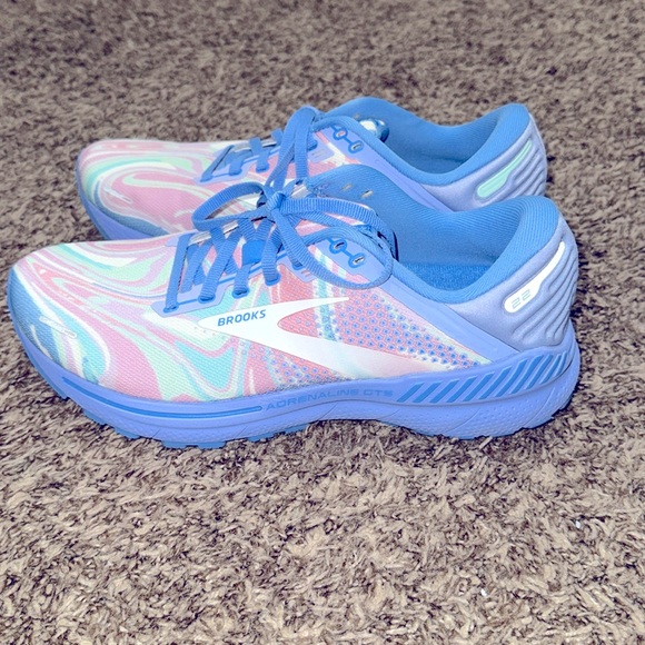 Brooks | Shoes | Brooks Adrenaline Gts 22 Empower Her Pastel Blue Pink ...
